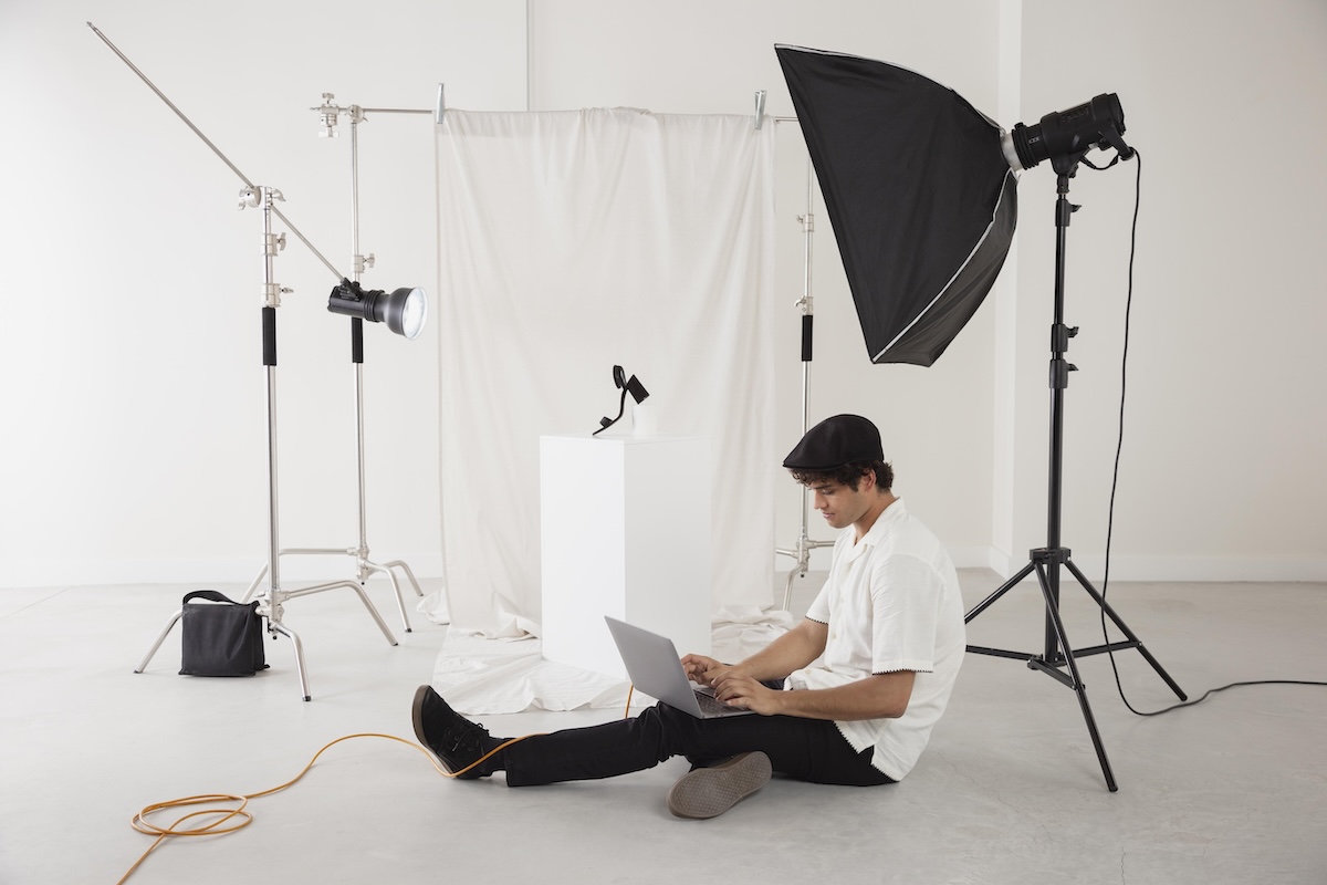 How to Start a 6-Figure Photography Business: Step-by-Step | Honcho
