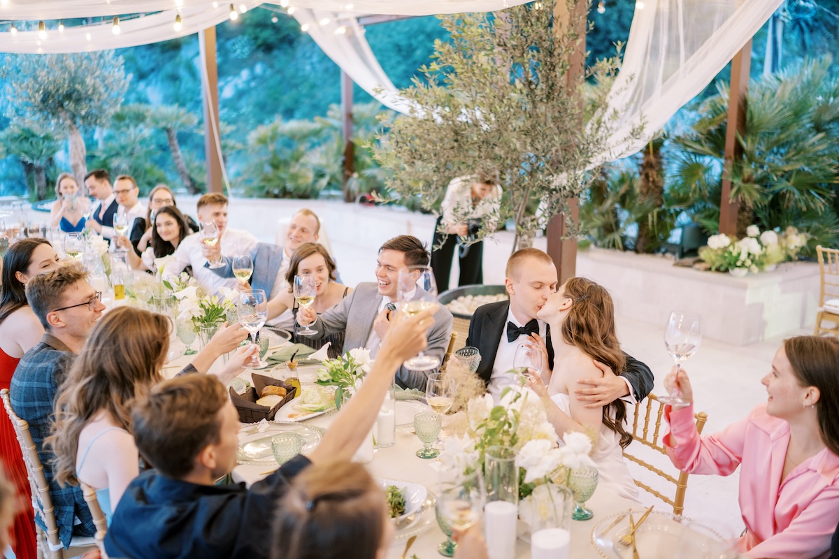 Why Roaming Photography Is the Future of Events (and How to Do It) | Honcho