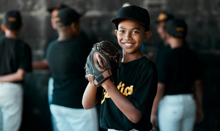 Ultimate Baseball Photoshoot Guide: 30+ Tips, Poses and Ideas | Honcho