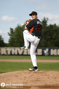 Ultimate Baseball Photoshoot Guide: 30+ Tips, Poses and Ideas | Honcho