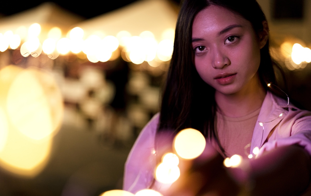 70+ Senior Picture Ideas, Poses and Tips for Stunning Portraits | Honcho