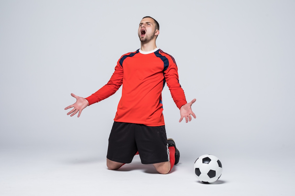 Ultimate Soccer Photoshoot Guide: 30+ Tips, Poses and Ideas | Honcho
