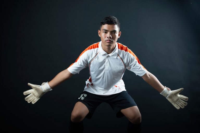Ultimate Soccer Photoshoot Guide: 30+ Tips, Poses and Ideas | Honcho