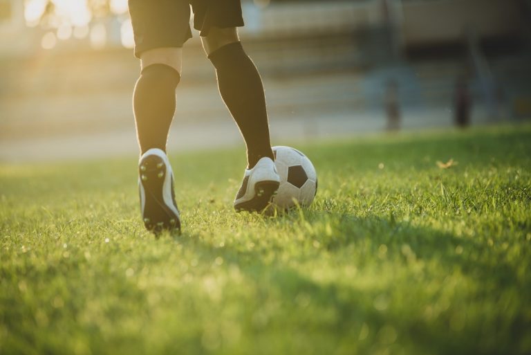 Ultimate Soccer Photoshoot Guide: 30+ Tips, Poses and Ideas | Honcho