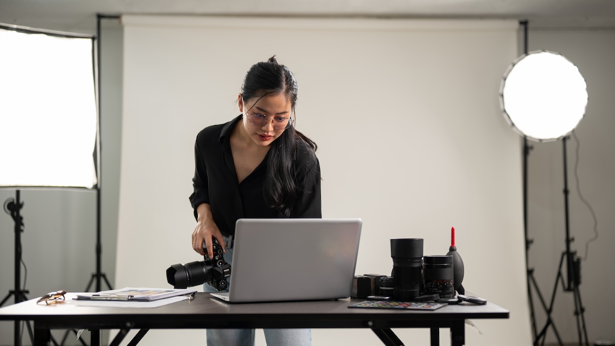 How to Take Professional Headshots: The Ultimate Guide for ...