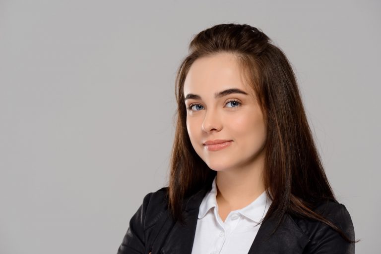 30 Professional Headshot Poses to Showcase Confidence and Personality ...